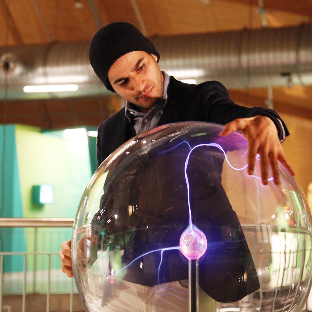 Hashem Al-Ghaili — Science Communicator & Futurist | Speakship